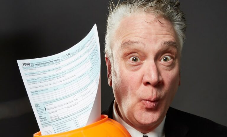 Here's How Comedian Tim Slagle Stares Down Cancel Culture - Hollywood ...