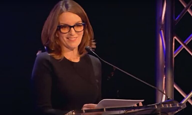Can Tina Fey Save 'Saturday Night Live?' - Hollywood in Toto