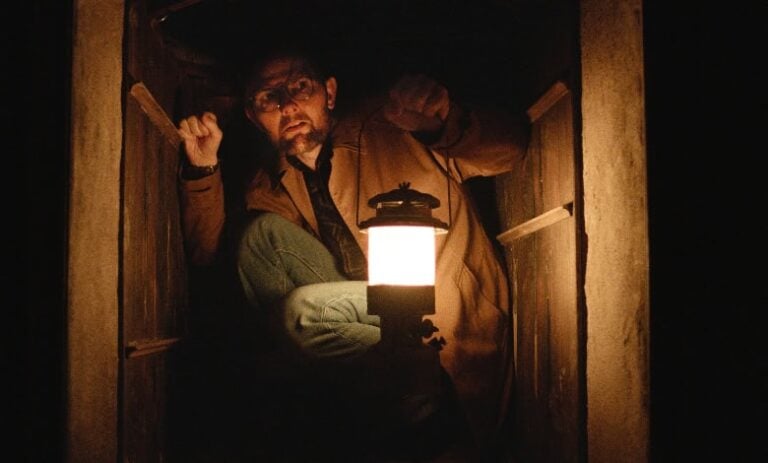 'Hokum' - So Scary You Can't Keep Quiet in a Theater